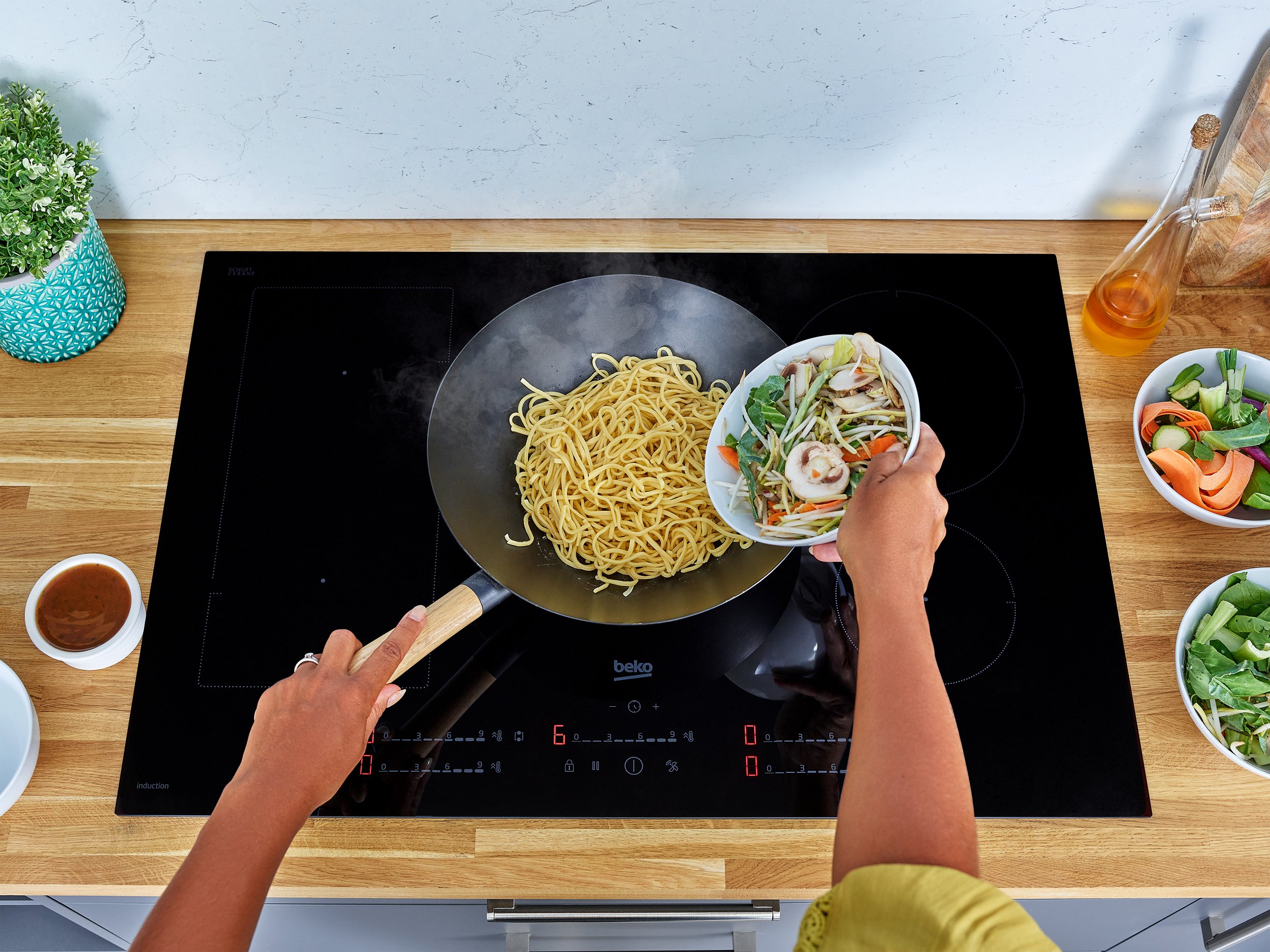 80cm Induction Hob with IndyFlex HII85700UFT | Beko UK