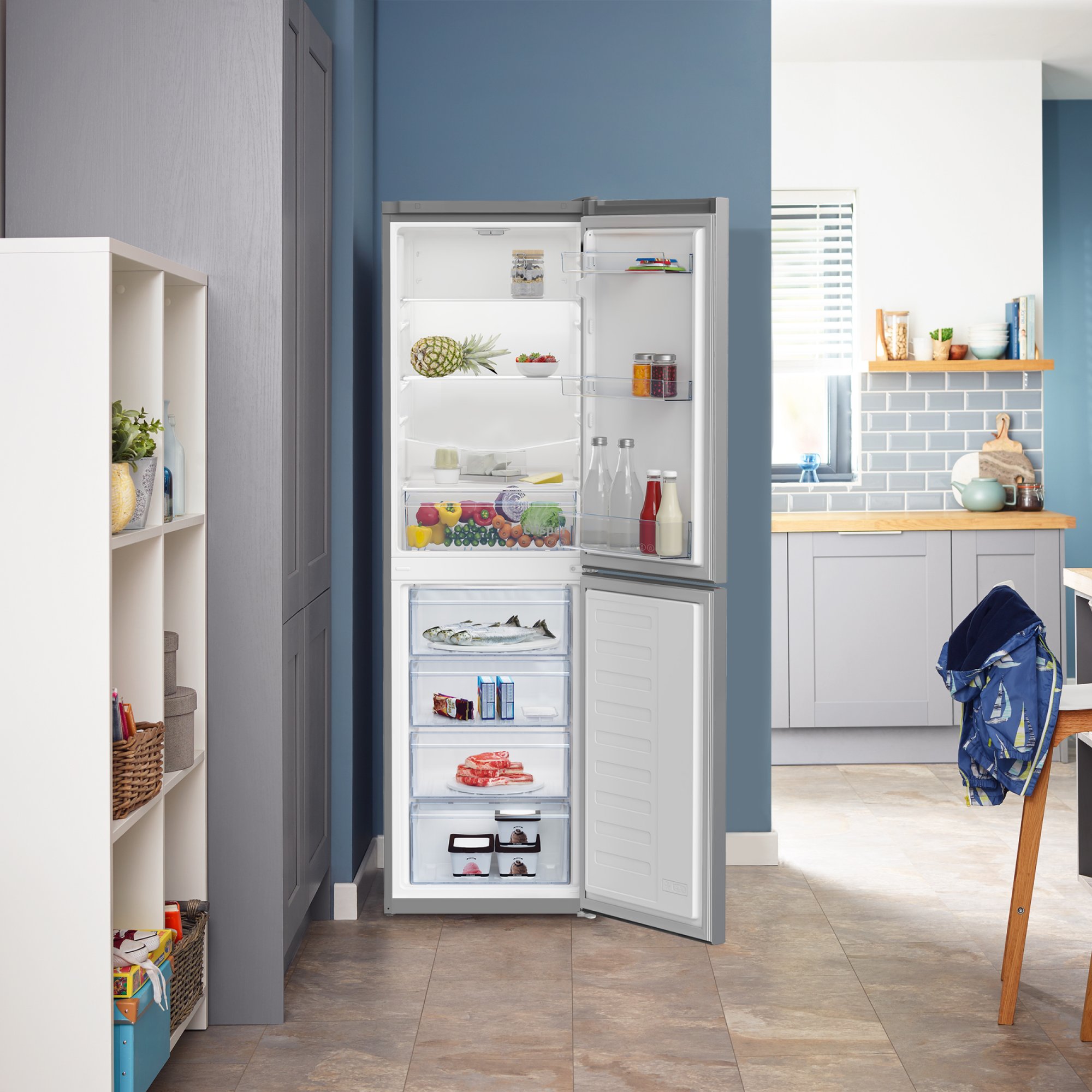 Freestanding Frost Free Fridge Freezer with Freezer Guard CFG4582 | Beko UK